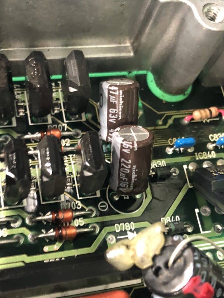 Toyota Denso 1UZ-FE ECU Repair (Common Leaky Capacitor Fault) - Device ...